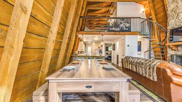 Casa (2 Bedrooms) | Interior