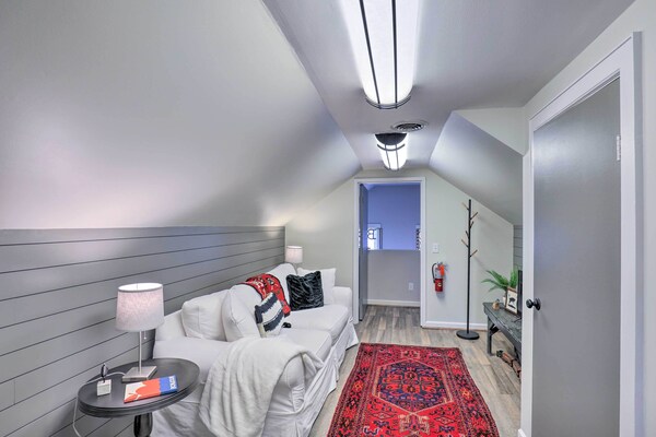 Charming & Walkable Fairport Village Apartment! - Ontario, NY