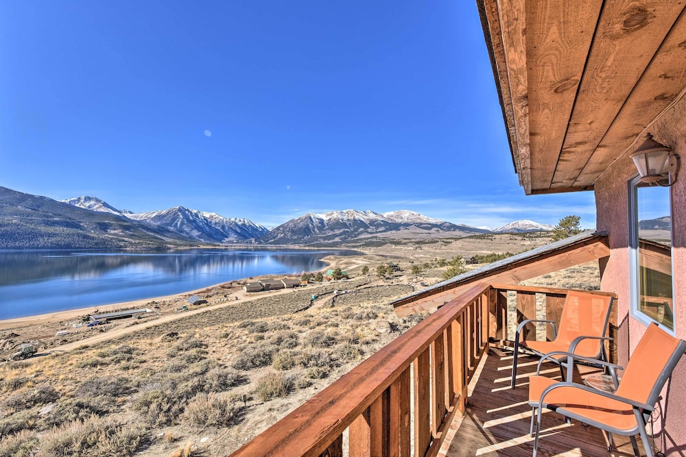 Luxe Twin Lakes House W/ Mountain & Lake Views! - Twin Lakes, CO