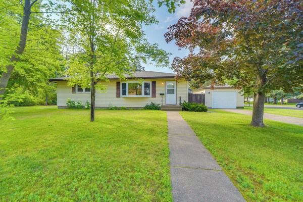 Sunny Cloquet Home - 2 Mi To St. Louis River! - Grand Lake, MN