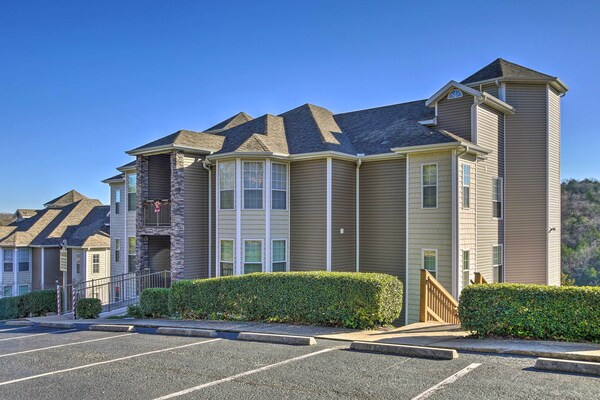 Condo In Lakefront Resort W/ Boat Launch & Pool! - Coney Island, MO