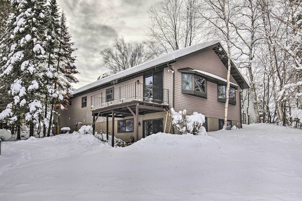 호수 전망 & 개인 도크가 있는 필립스 캐빈! - 위스콘신