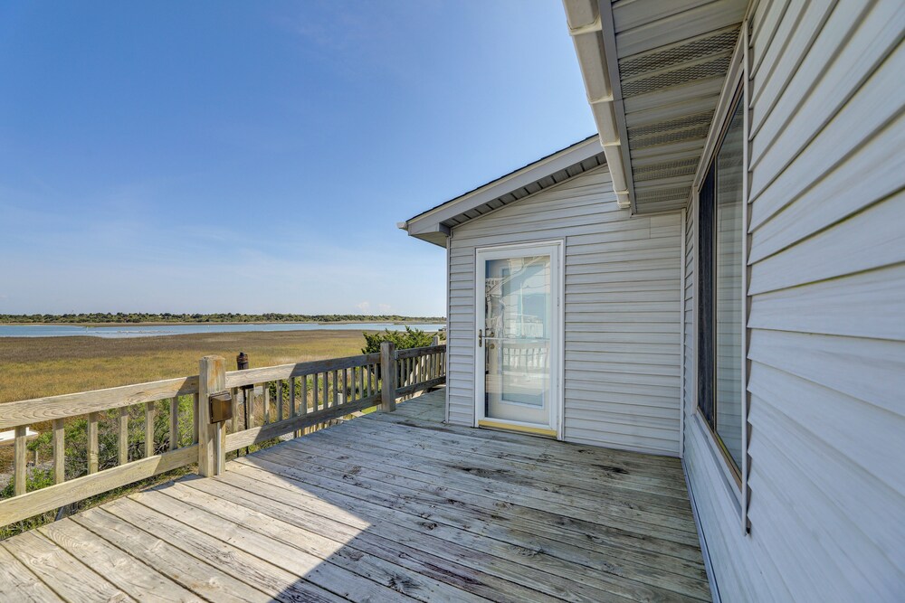 Atlantic Beach Home By Fort Macon State Park - Atlantic Beach, NC