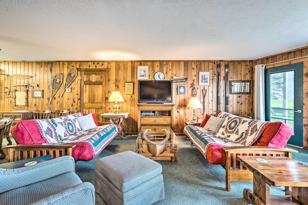 Rustic-chic Lake Glen Studio: 4 Mi To Beach! - Glen Arbor, MI