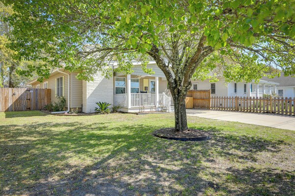 Lovely Morehead City Home W/ Fire Pit & Gas Grill - Atlantic Beach, NC