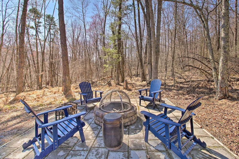 Cabin W/ Decks & Fire Pit Near Lost River! - Lost River State Park, Mathias