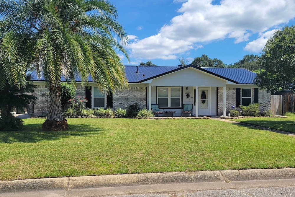 Welcoming Pensacola Home W/ Spacious Yard! - Perdido Key, FL
