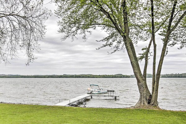 Lake View & Hot Tub: Wrightsville Cabin! - Felton, PA