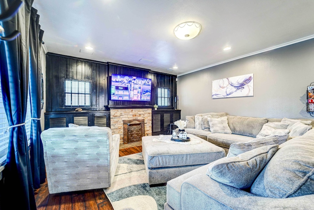 Central Home 1 Mi To Texas Tech + By Dtwn Lubbock - Lubbock, TX