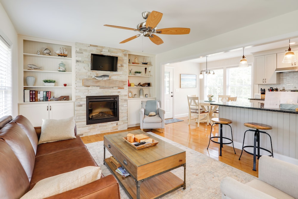 Walk To Pawcatuck River: Family-friendly Home! - Westerly, RI