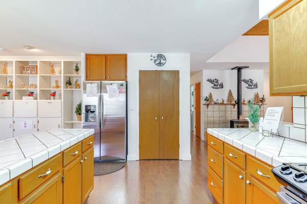 Mountain Paradise ~ 1 Mile To Pine Mountain Lake! - Yosemite National Park, CA