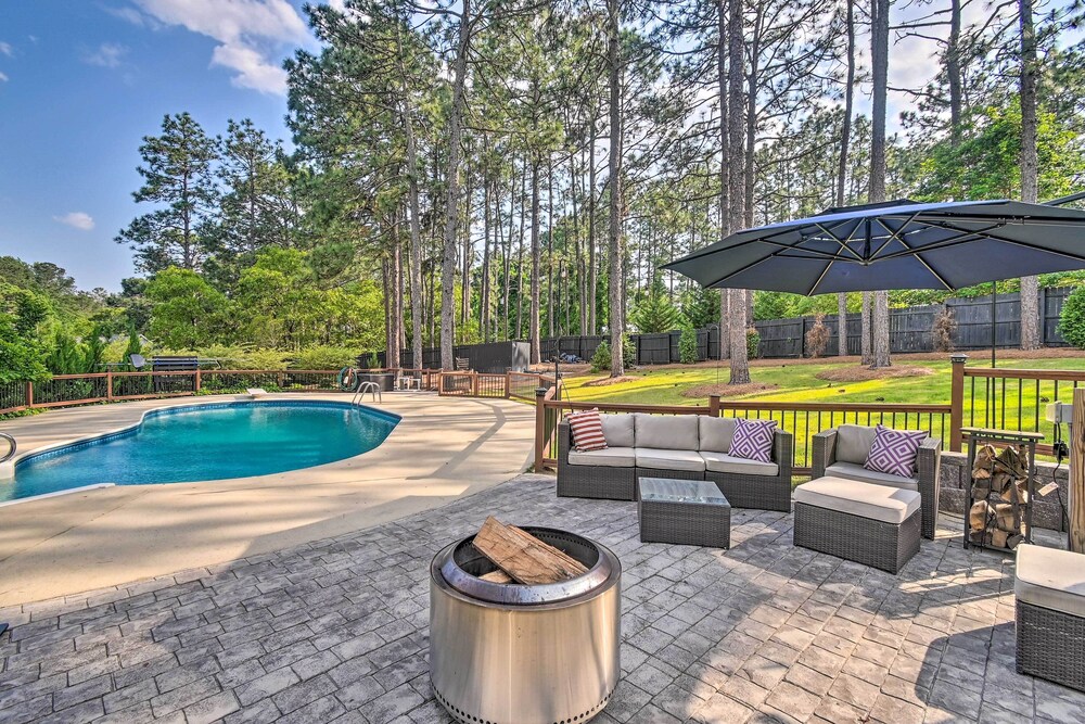 Peaceful Southern Pines Home W/ Pool + Yard! - Forest Lake, Carthage