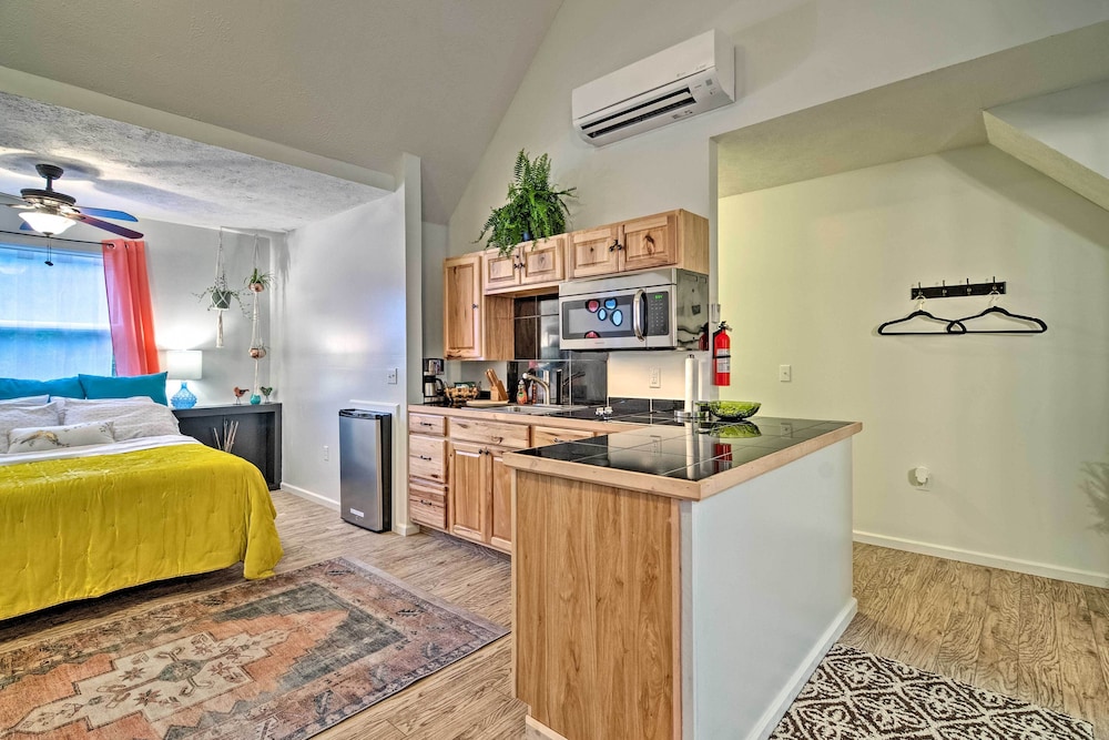 Bright Lakeside Studio - Hike, Fish, And Bike! - Emerald Beach, MO