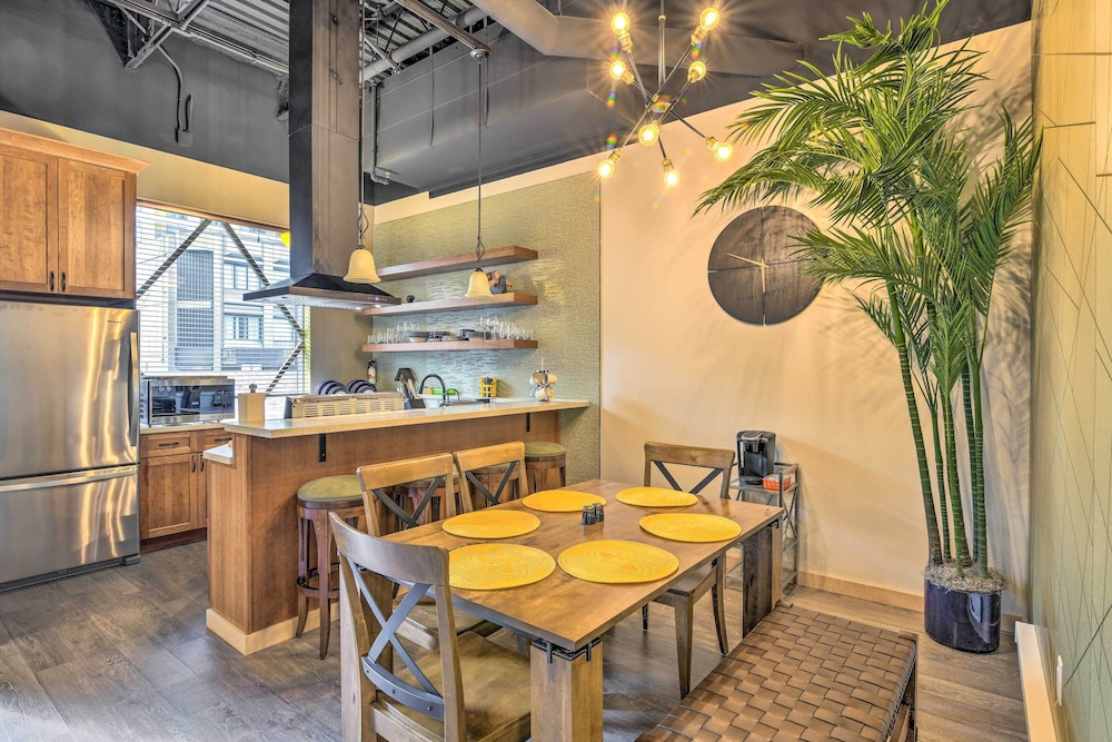 Modern Downtown Apt - Walk To Parks + Cafes! - Anchorage, AK