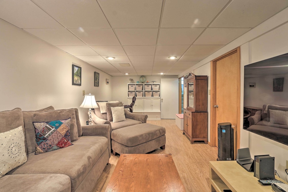 家庭友好的Woodbury家，带有庭院及露台！ - 康乃狄格