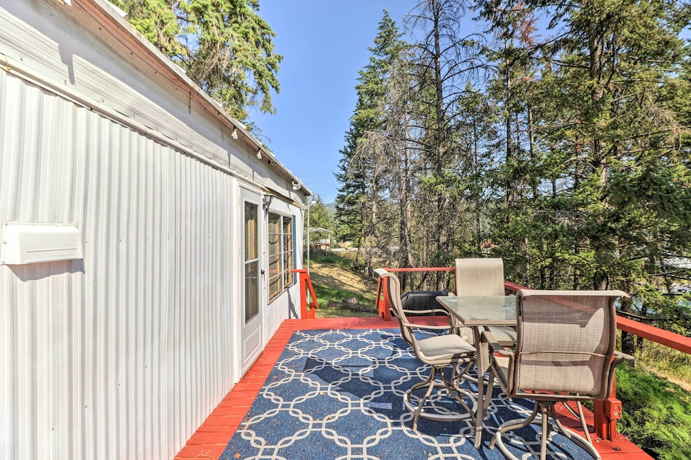 Cozy Lakeside Home W/ Lake & Mountain Views! - Montana