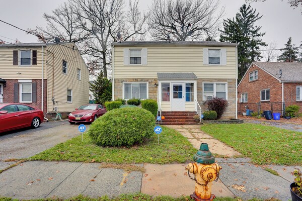 Newark Home W/ Deck & Fire Pit, 16 Mi To Nyc! - New York City