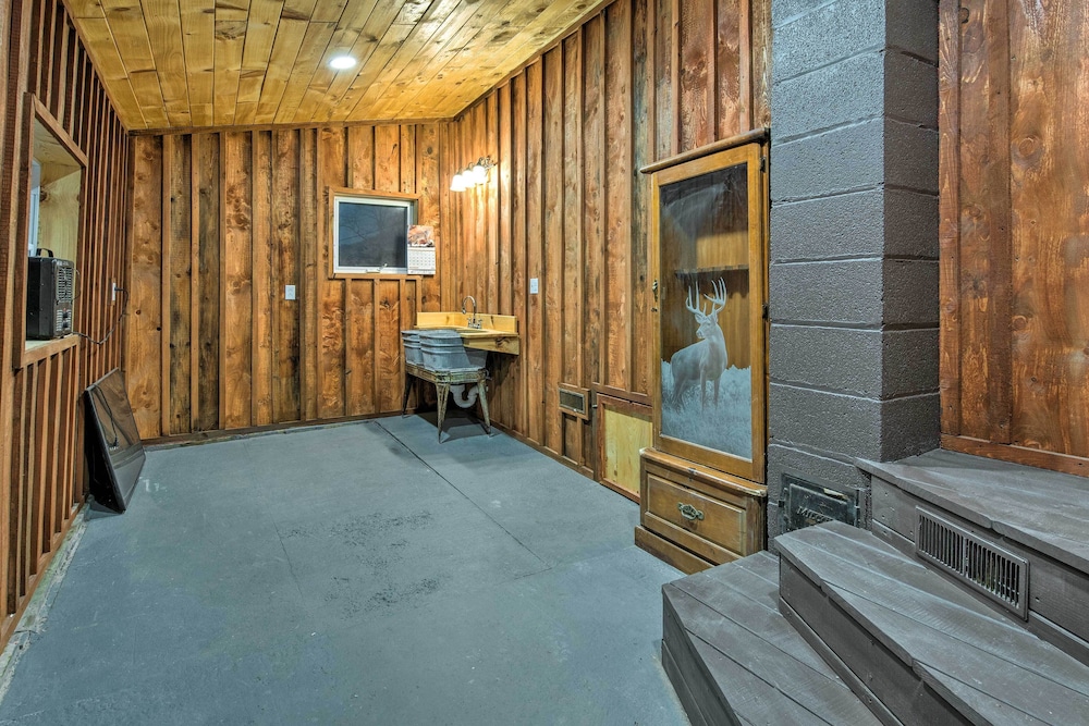 Finger Lakes Home ~ 18 Mi To Cornell University! - Dryden, NY