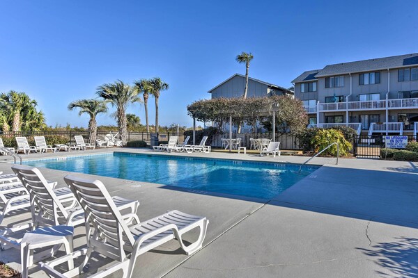 Relaxing Harbor Island Condo: Walk To The Beach! - Harbor Island, SC