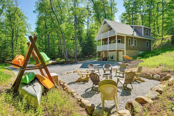 Game Room & Hot Tub: Old Forge Home! - Enchanted Forest Water Safari, Old Forge