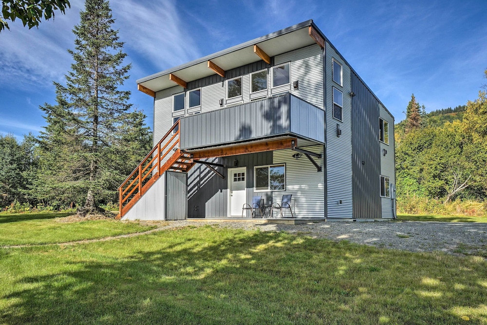 Family Retreat ~ 8 Mi To Downtown + Bishops Beach! - Halibut Cove, AK