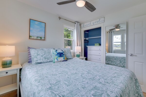 故事舒适的 Narragansett Cottage W/ 码头 & 室外淋浴 - 羅德島州