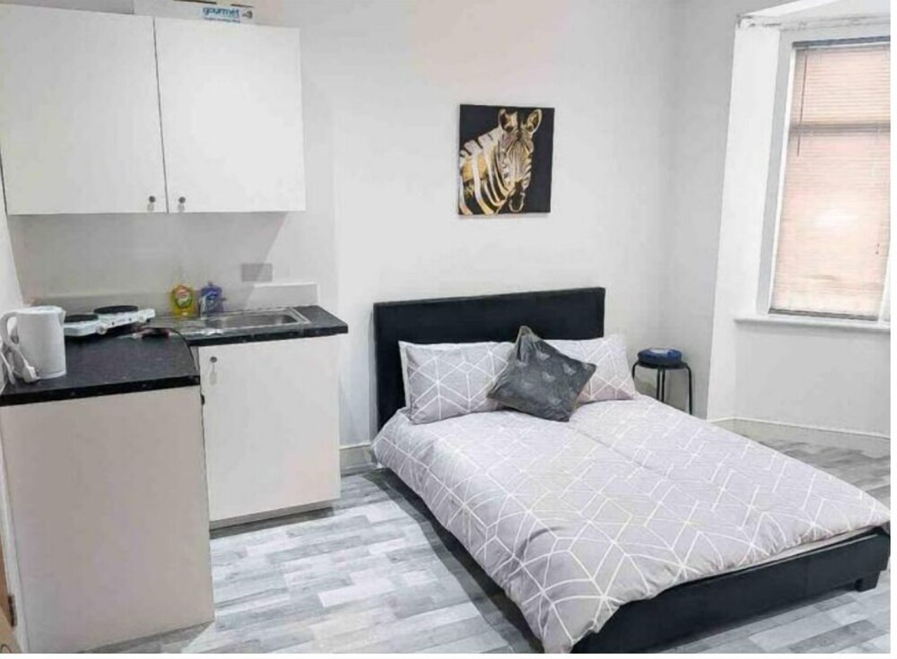 Ensuite-Studio Rooms - Ilford | Vrbo