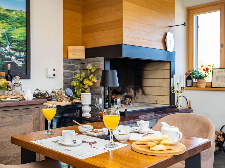 Pequeno-almoço tipo buffet diário (20 EUR por pessoa)