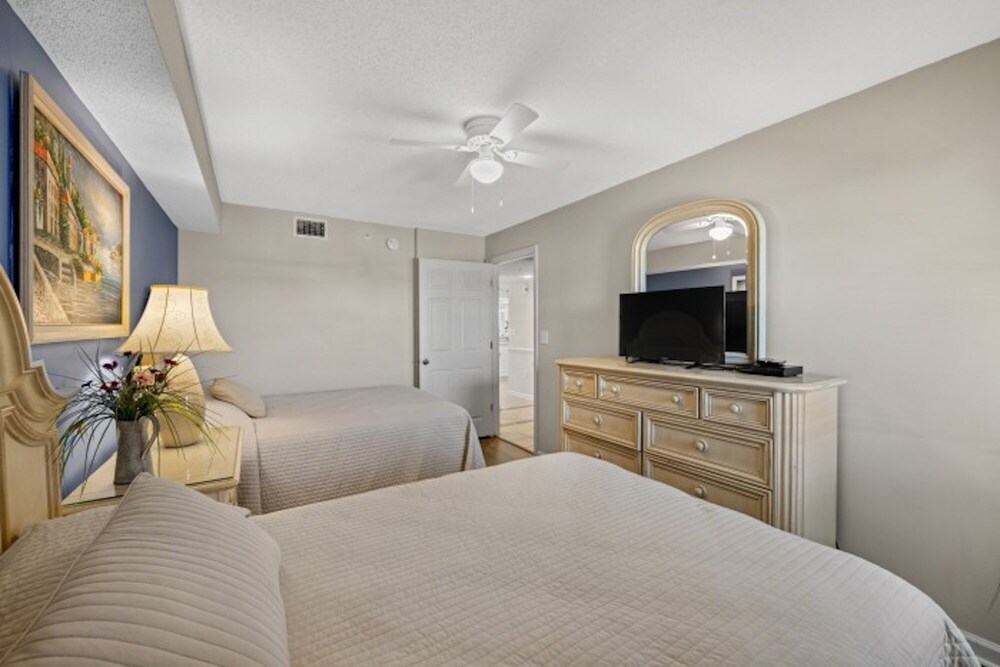 Ocean Front Ashworth 1606 - Main Street NMB - Pools, Etc. - North ...