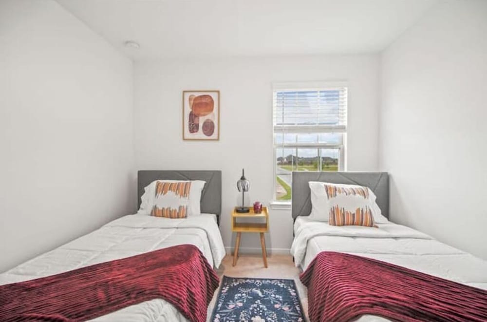 Cozy 4b Lakefront Home Katy Tx - Katy, TX