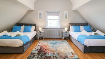 1 quarto, individualmente decorados, individualmente mobiliados