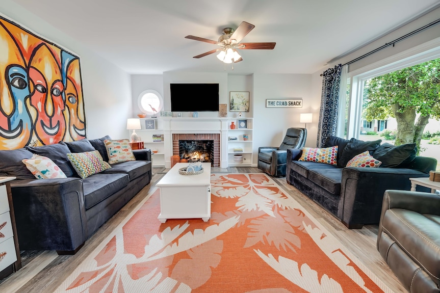 Crab Shack In Town-walk To Beach And Restaurants-sleeps 6 - コロニアル・ビーチ, VA