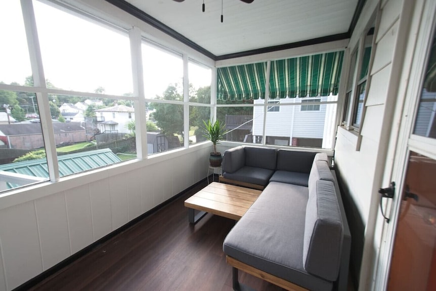 The Navel Nalle: Downtown Bungalow, Patio, Parking - Charlottesville, VA