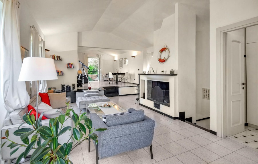 3 Bedroom Beautiful Home In Rapallo - Rapallo