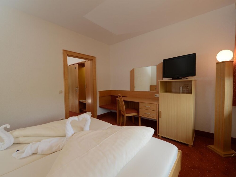 Doppelzimmer - Strandhotel Faak - Faak am See | Vrbo