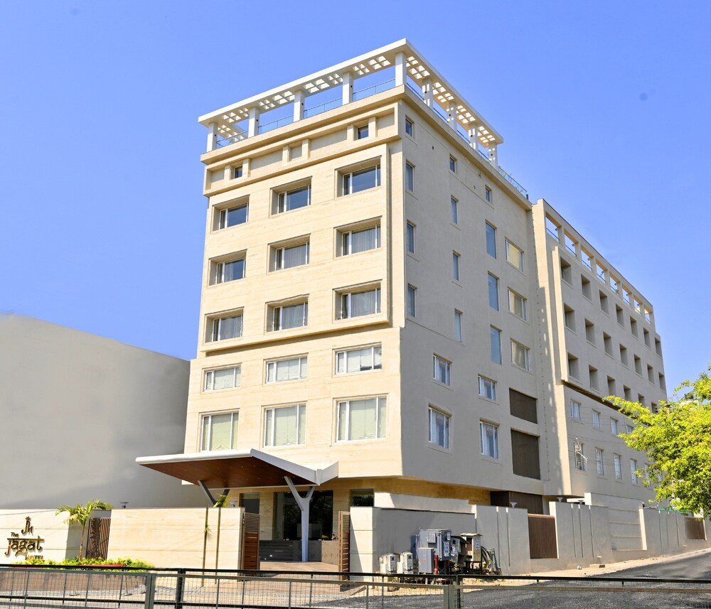 The Jagat Hotel And Spa Udaipur - Udaipur