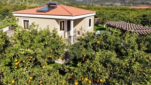 Casa Deluxe, 2 quartos, vista para o jardim | 2 quartos, lençóis de algodão egípcio, roupa de alta qualidade 