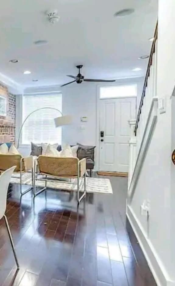 Beautiful Luxury Waterfront Property,clean,fully Sterilized,family Oriented. - Baltimore, MD