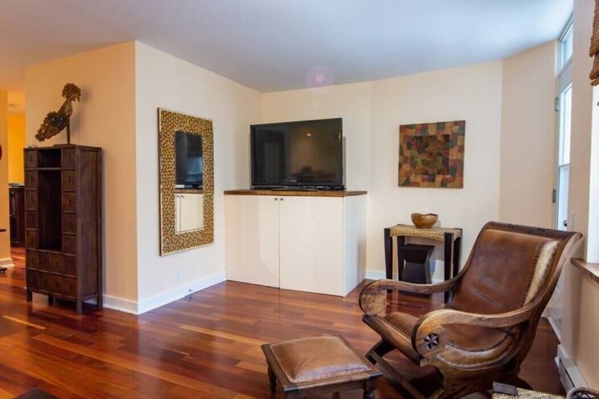 Old Montreal Luxury Quiet Apartment - Montreal