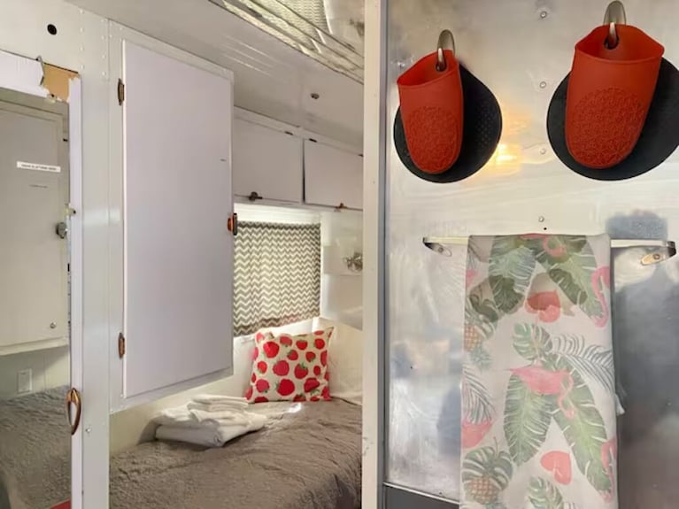 1959 Airstream Shiny Tiny Home Experience- Hot Tub - Salt Lake City Airport (SLC)