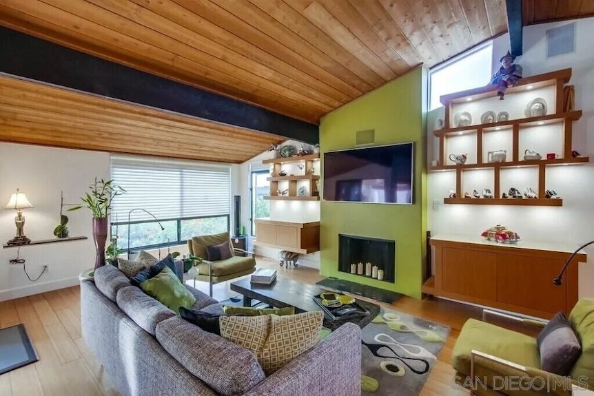 Just A Few Steps To Stairs To Ocean! Gated. The Sanctuary At South Sierra - Encinitas, CA