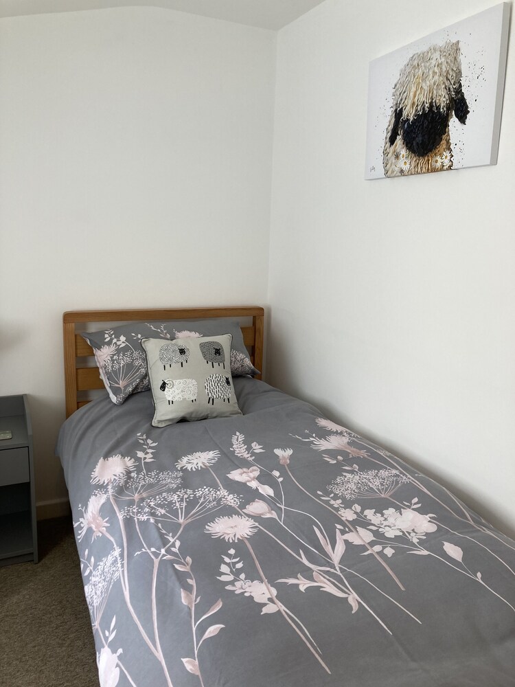 The Byre an airy ground floor cottage in an area of outstanding natural ...