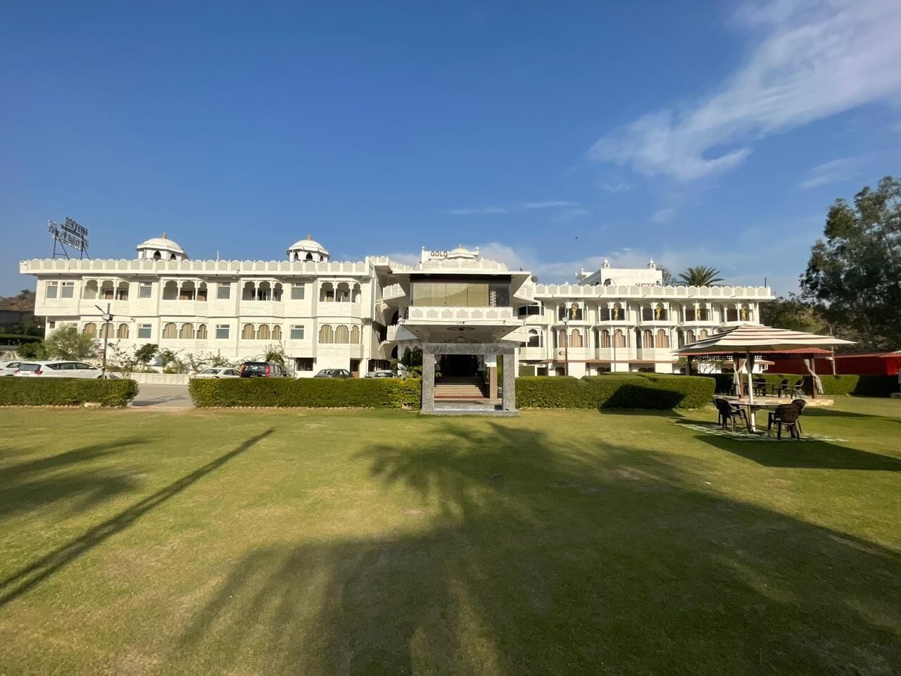 Fachada da propriedade