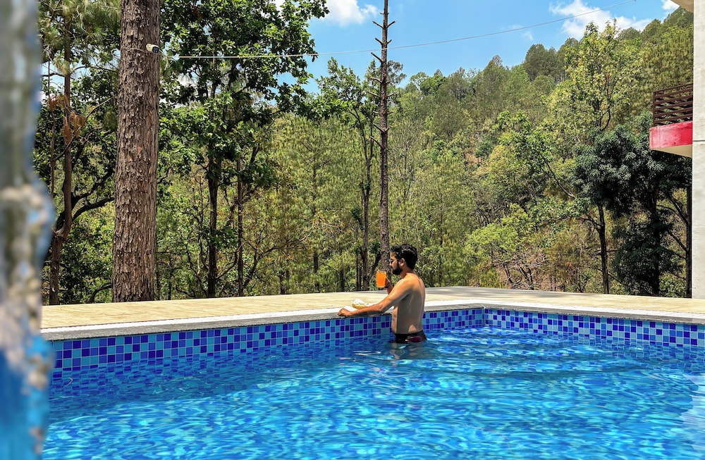 Suit Valley View - Jim Corbett National Park