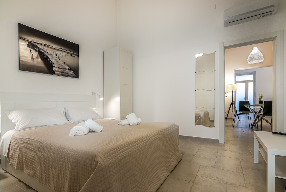 De' Villanova House - Brindisi
