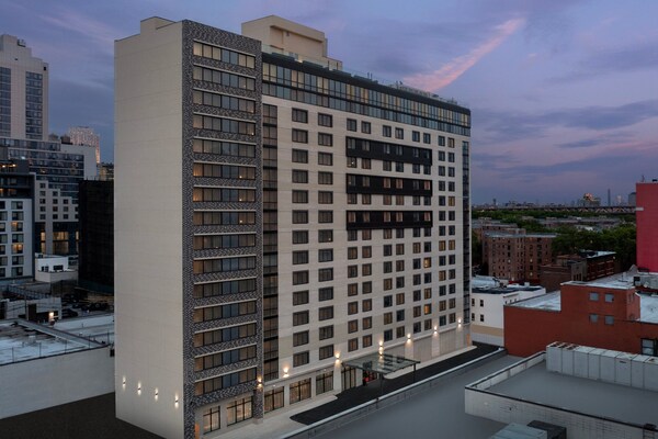 Springhill Suites By Marriott New York Queens - New York City