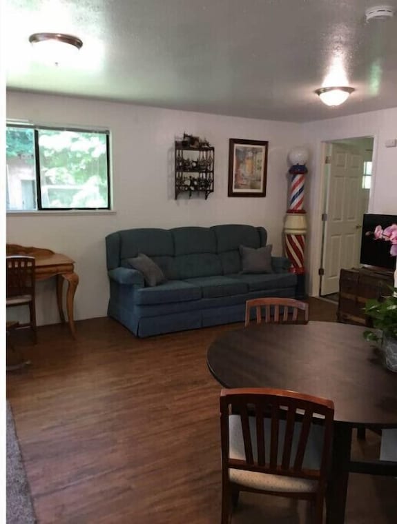 Taylor Creek Hideway - Issaquah, WA