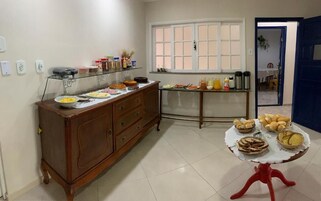 Pequeno-almoço tipo buffet diário incluído 