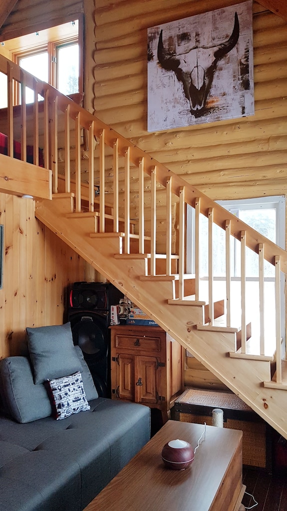 Chalet En Rondins De Bois Avec Lac Privé à Charlevoix Secteur Mont Grand-fond - Charlevoix