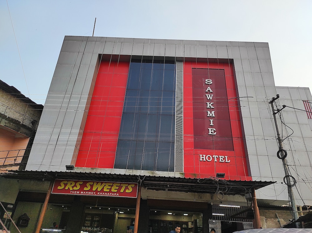 Sawkmie Hotel - Guwahati